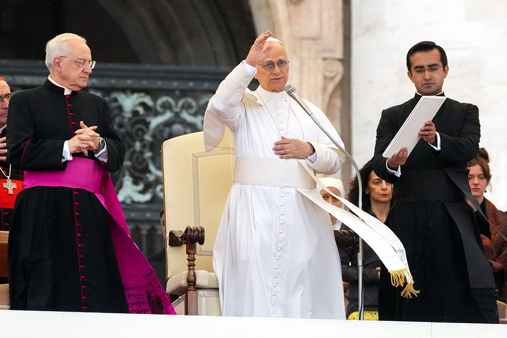 Pope asks priests in diplomatic corps to be witnesses of hope | The ...